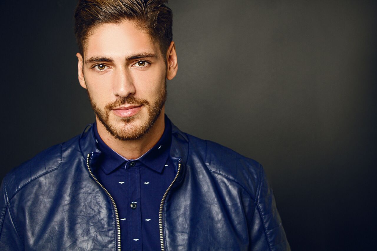 Actor Ângelo Rodrigues faz sucesso no Brasil – Stars Online